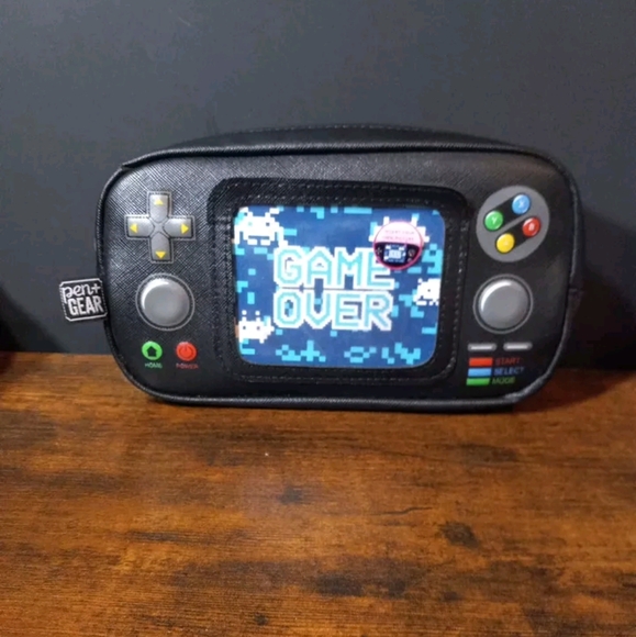 pen & gear | Accessories | Video Game Controller Pencil Pouch Pen Case ...